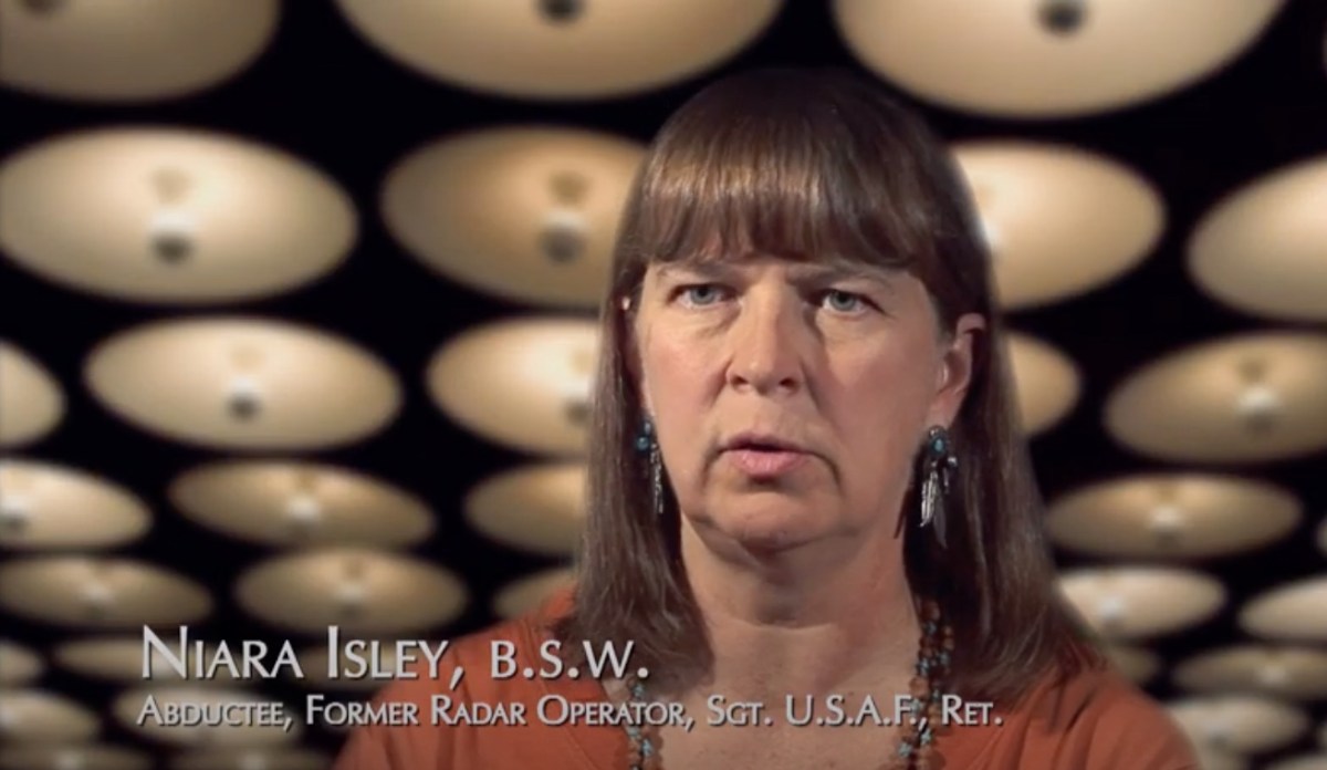 Niara Isley – MILABs Les enlèvements militaires – Aliens! Ils sont déjà là